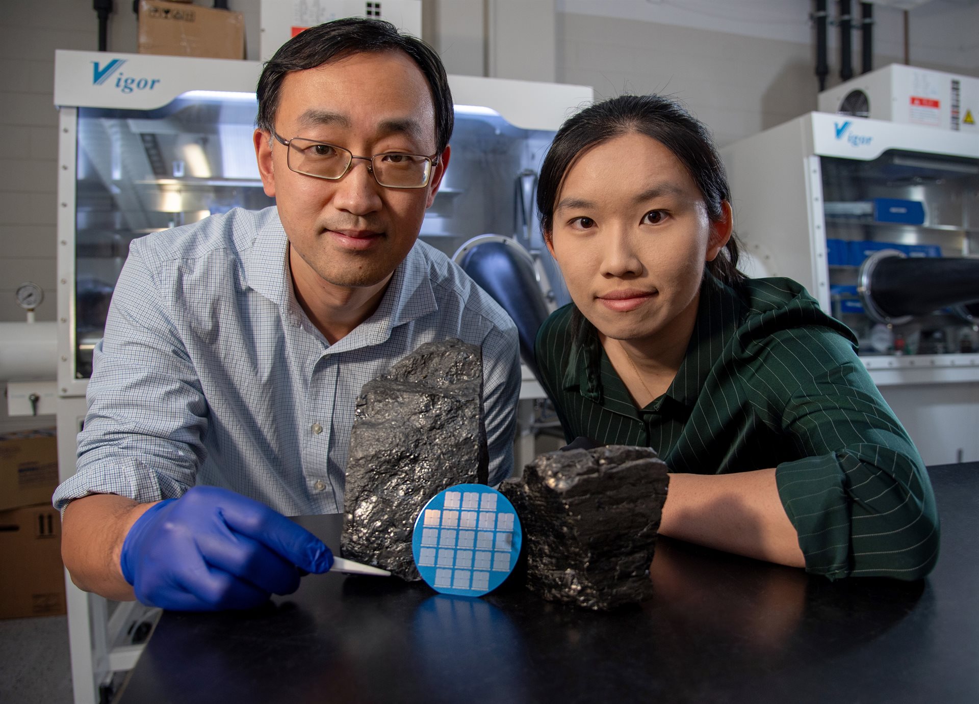Better microelectronics from coal – INNOVATIVE MATERIALS