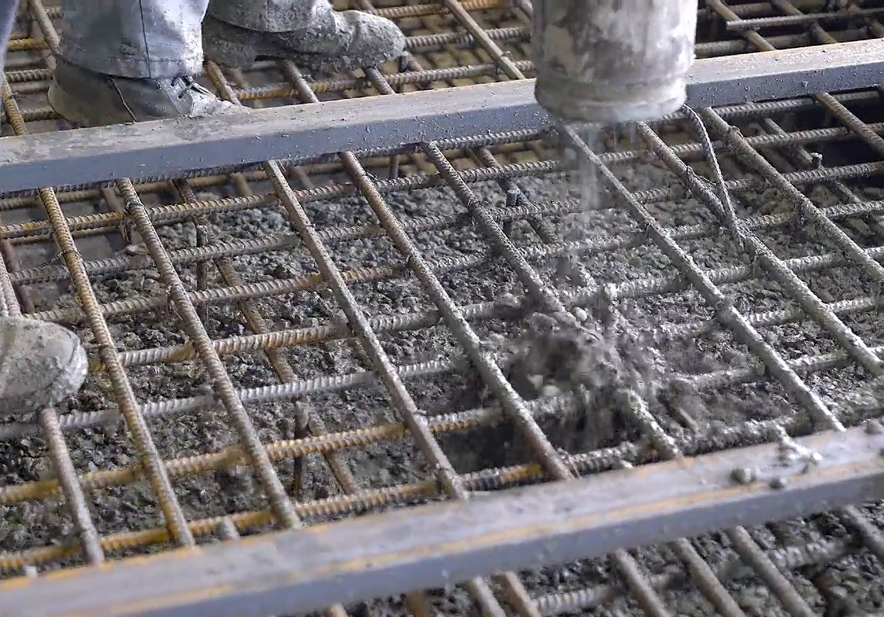 Breakthrough zero-carbon cement plant to be built at the port of ...