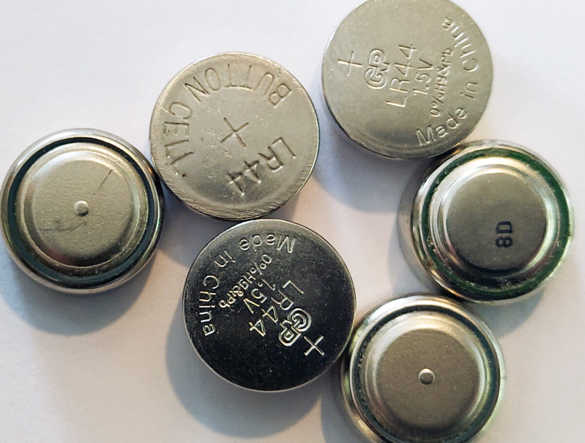 A child-friendly button cell battery – INNOVATIVE MATERIALS